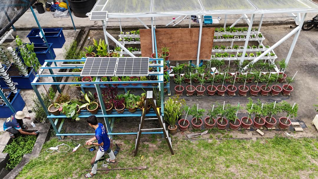 Solar System Installation Funded by TNB CSR at SMK Pulau Tuba, Langkawi ...